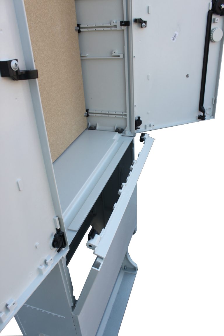 Free Standing Electric Meter Box GRP Cabinet W660xH800xD245+ Pedestal ...